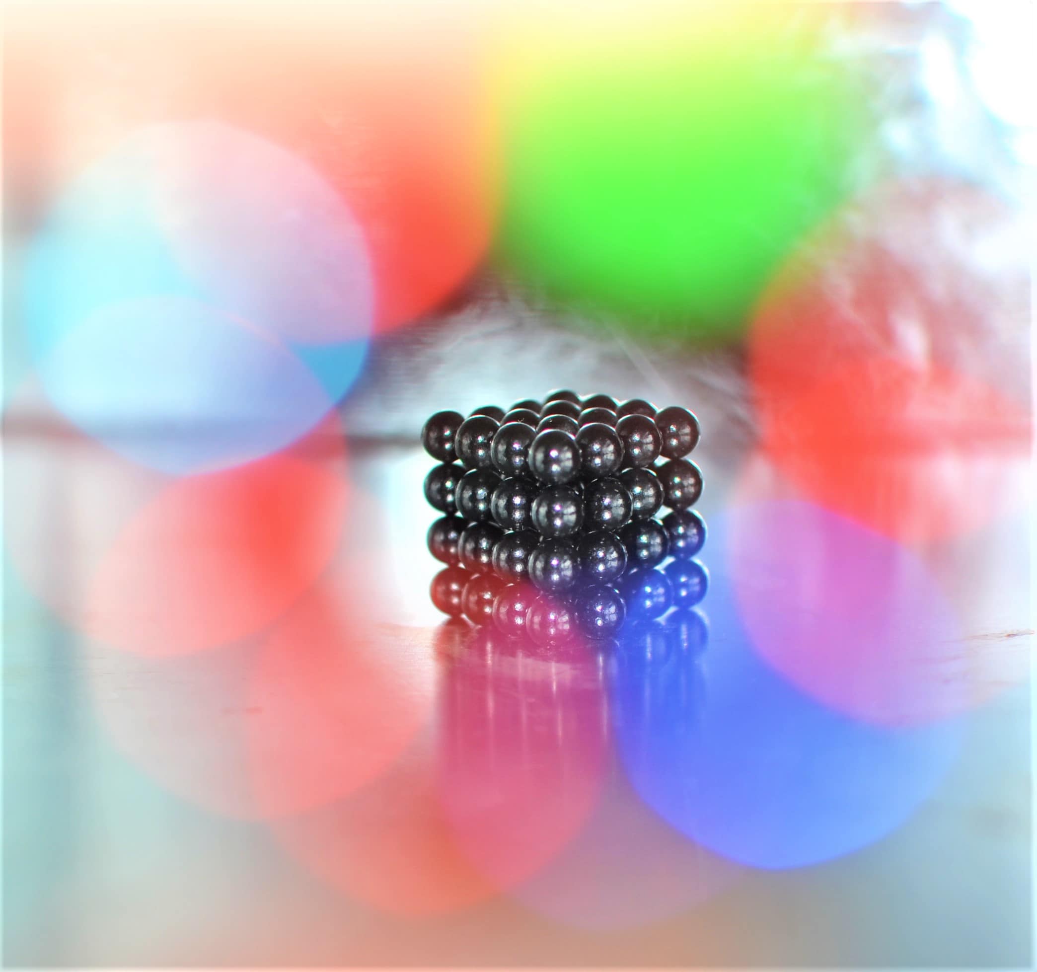 Bile magnetice: relaxare creativă sau o jucărie periculoasă - Orodian.ro